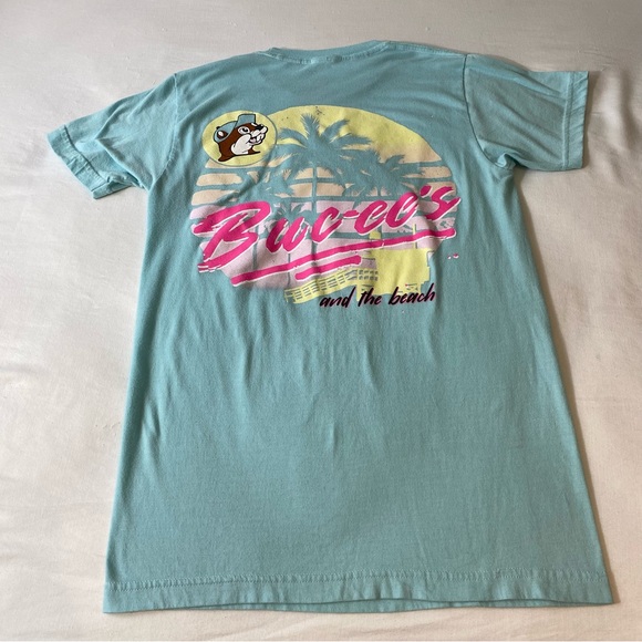 Buc-Ees | Tops | Bucees Beaver Graphic Tshirt Size Small Bucees And The ...